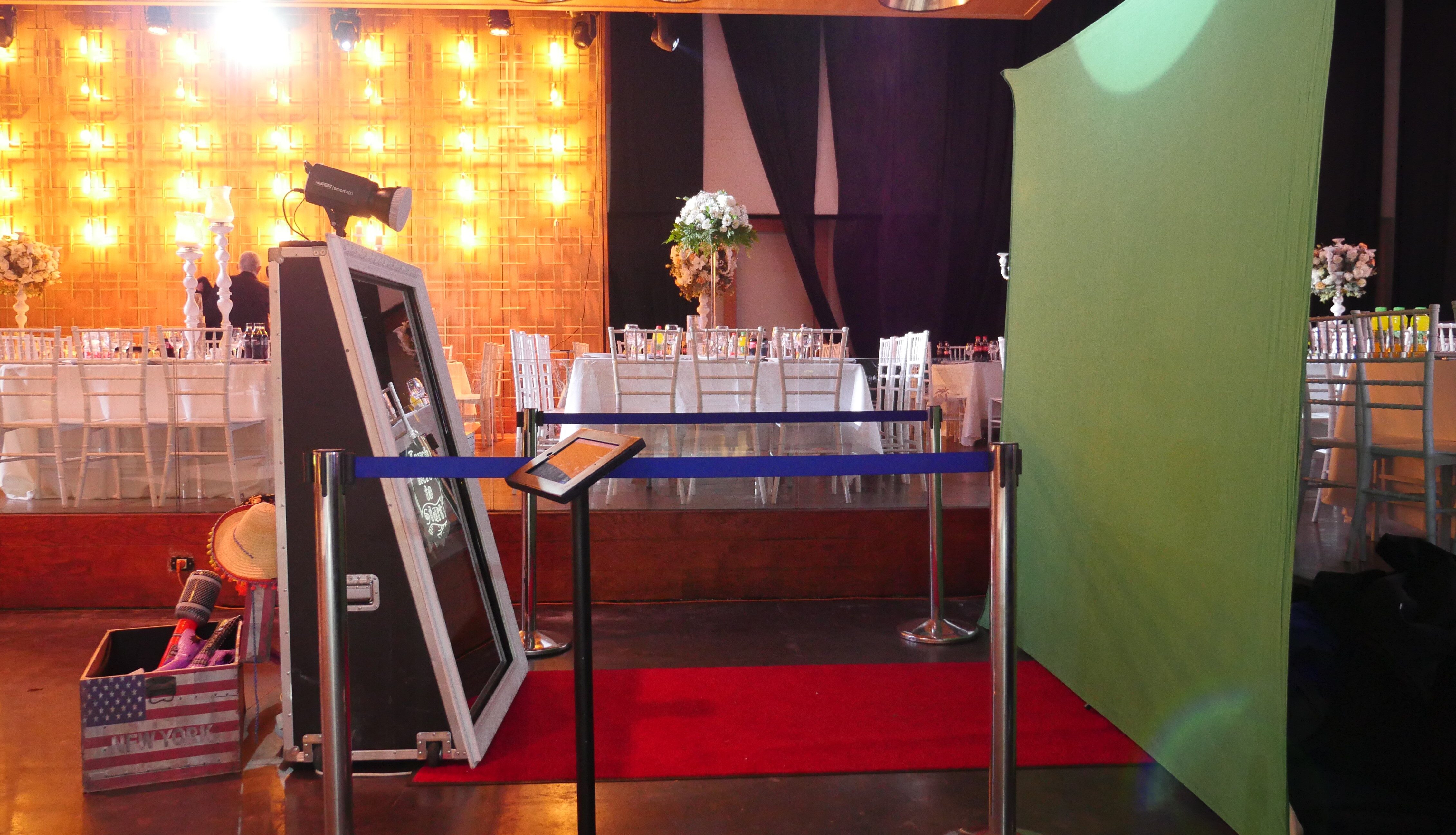 Birthday Photo Booth Rental Wasaga Beach | Show Booth Canada